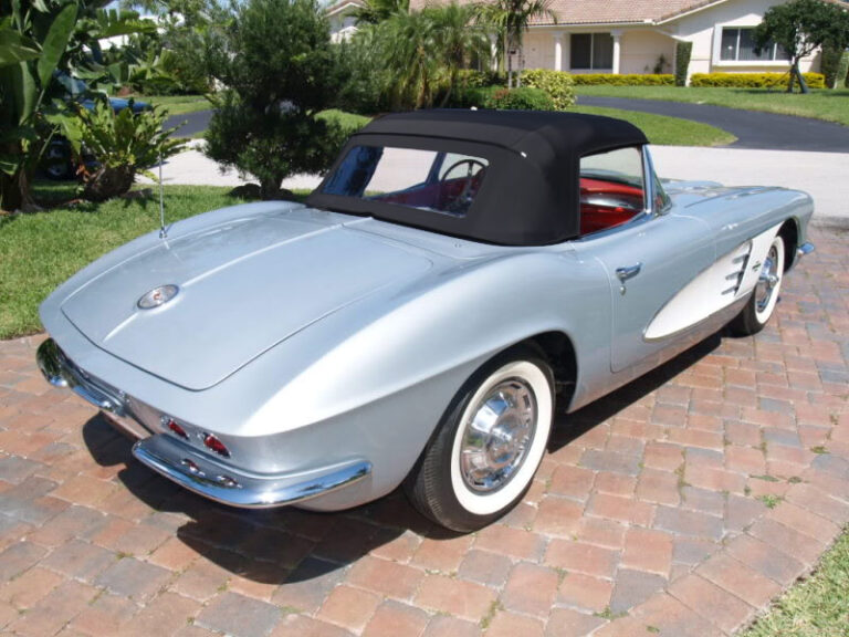 Chevrolet Corvette C1 soft top, produced in Haartz Single Texture Forté ...