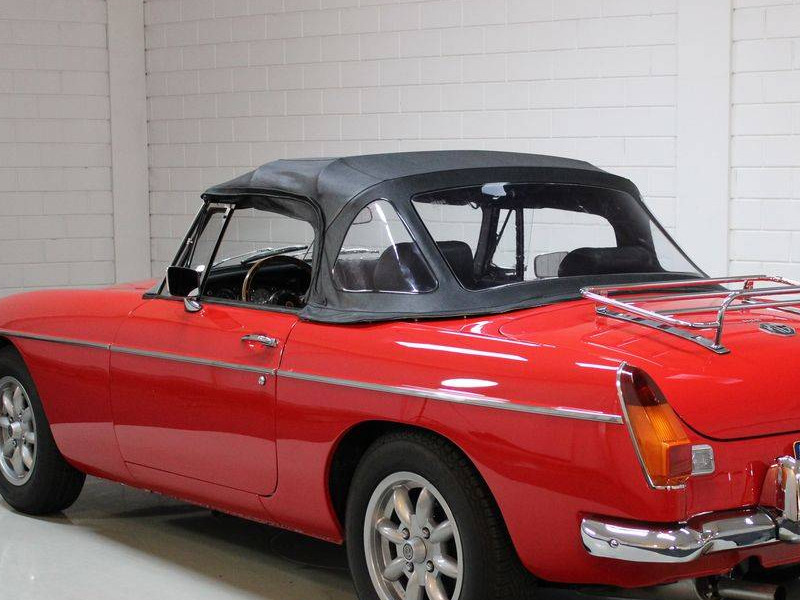 MG MG-B soft top, produced in Haartz Colonial Vinyl and comes with 3 ...