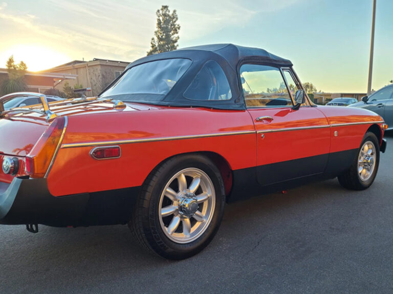 MG MG-B soft top, produced in Haartz Colonial Vinyl and comes with ...