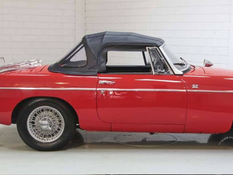 MG MG-B soft top, produced in Haartz Colonial Vinyl and comes with 3 ...